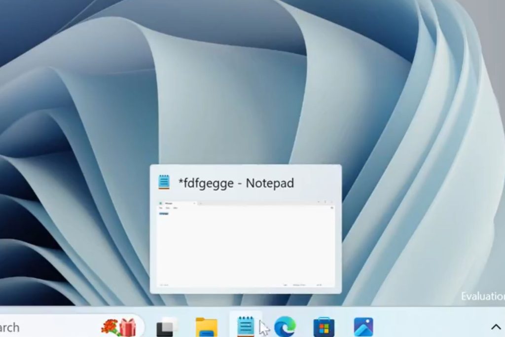 More than 2 years later, Windows 11's taskbar is getting new thumbnails ...